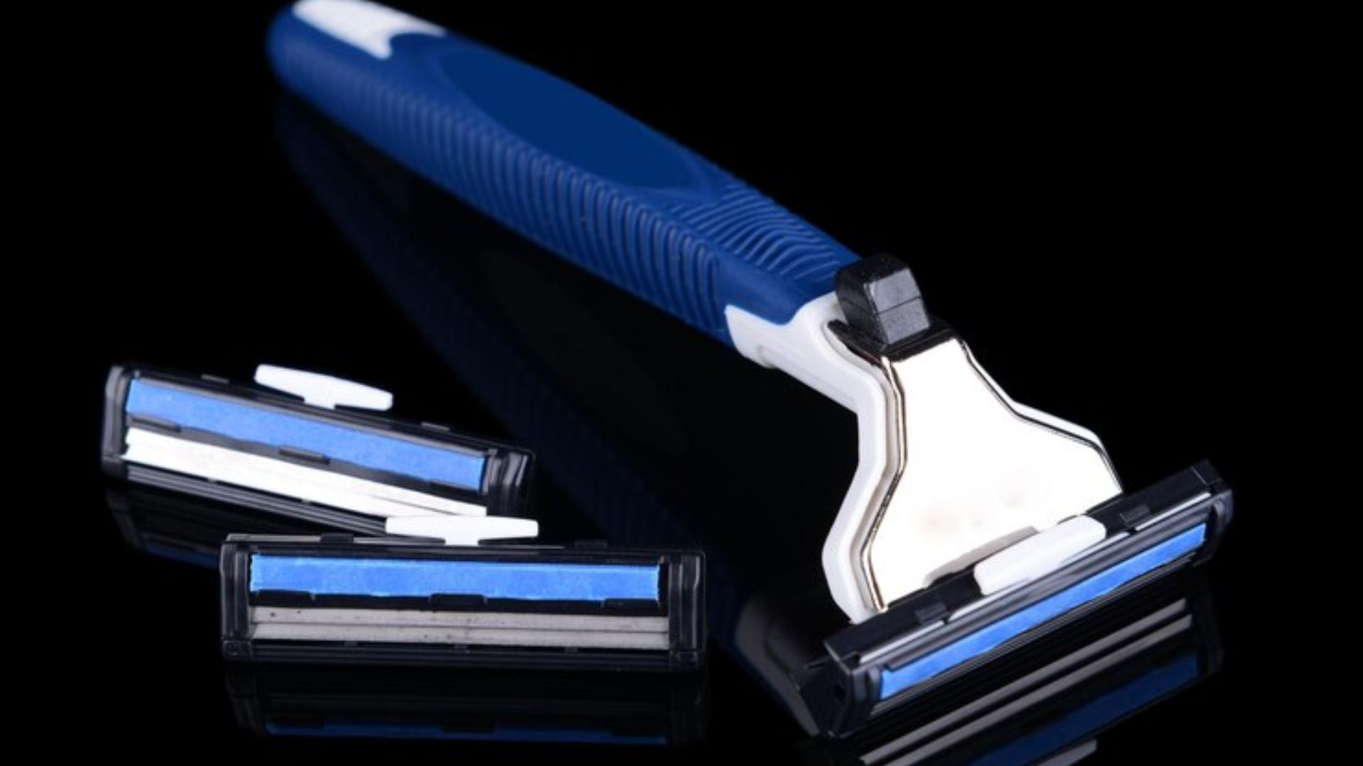 Dubai's Professional Salon Razor Manufacturer: Setting the Standard for ...