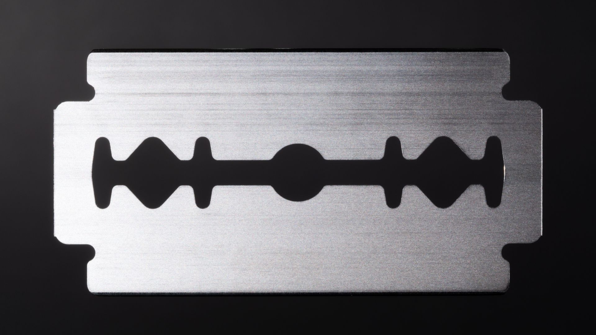 Why Should You Switch to Platinum Razor Blades for a Smoother Shave ...